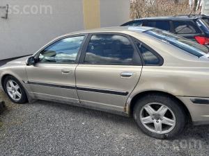 Brūns Volvo S80 2002 Saldus, ar dzinēja tilpumu 2.40 L un nobraukumu 600 tūkst. km par 750 €, foto 3 vietnē AUTOMOTO.COM.LV