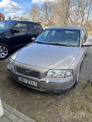 Brūns Volvo S80 2002 Saldus, ar dzinēja tilpumu 2.40 L un nobraukumu 600 tūkst. km par 750 €, foto 4 vietnē AUTOMOTO.COM.LV