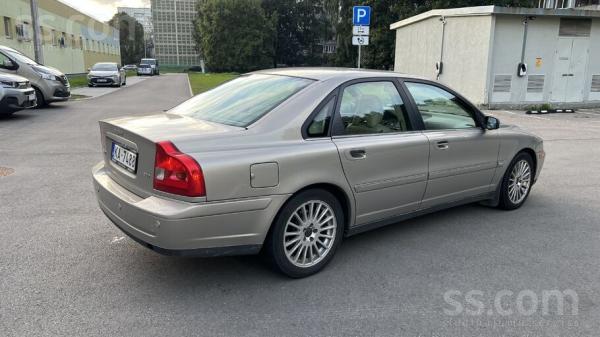 Brown Volvo S80 2004 in Riga, with an engine capacity of 2.00 L and mileage of 365 thousand km for 2000 €, photo 4 on AUTOMOTO.COM.LV