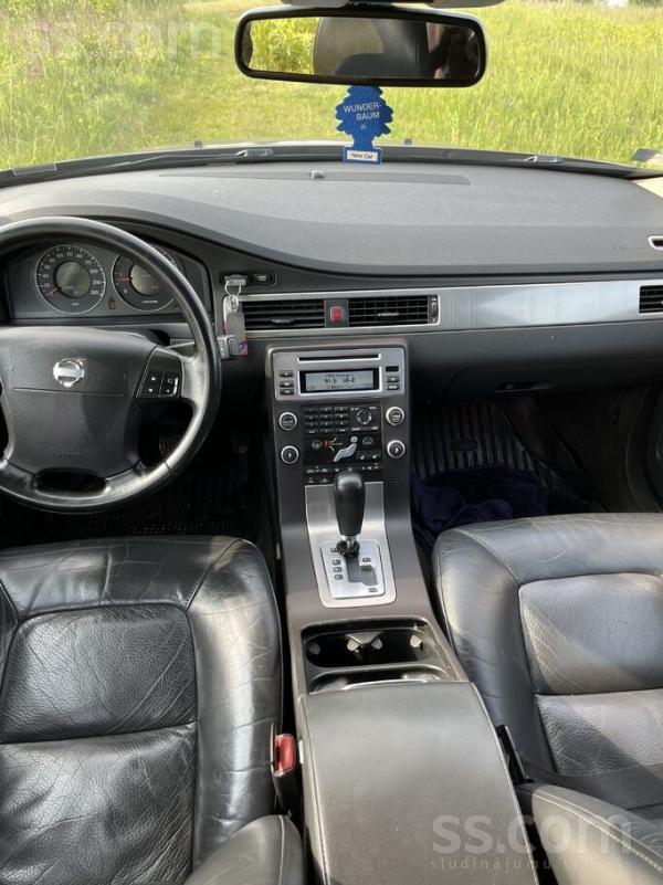 Brūns Volvo S80 2006 Rīga, ar dzinēja tilpumu 2.40 L un nobraukumu 265 tūkst. km par 5200 €, foto 5 vietnē AUTOMOTO.COM.LV