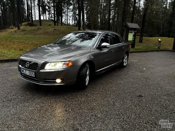 Brūns Volvo S80 2006 Anykščiai, ar dzinēja tilpumu 2.40 L un nobraukumu 315 tūkst. km par 3500 €, foto 2 vietnē AUTOMOTO.COM.LV