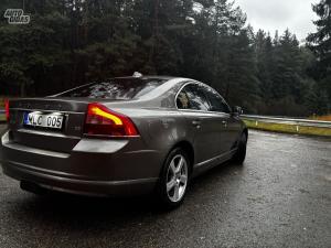 Brown Volvo S80 2006 in Anyksciai, with an engine capacity of 2.40 L and mileage of 315 thousand km for 3500 €, photo 5 on AUTOMOTO.COM.LV