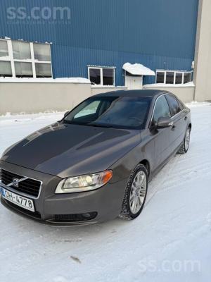 Brūns Volvo S80 2006 Rēzekne, ar dzinēja tilpumu 2.40 L un nobraukumu 356 tūkst. km par 3199 €, foto  vietnē AUTOMOTO.COM.LV