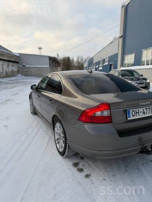 Brown Volvo S80 2006 in Rezekne, with an engine capacity of 2.40 L and mileage of 356 thousand km for 3199 €, photo 3 on AUTOMOTO.COM.LV