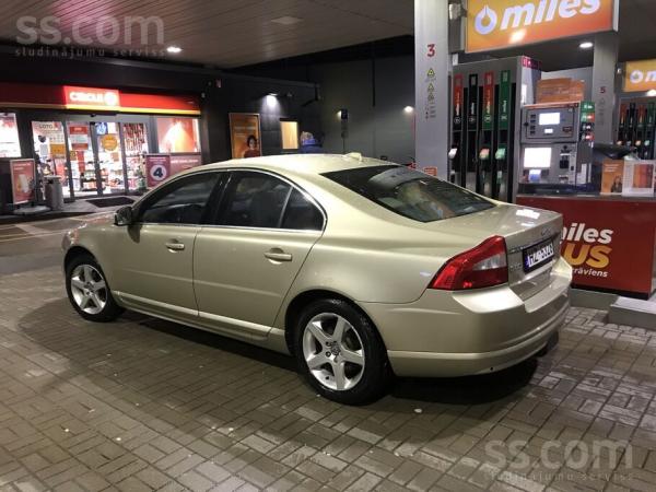 Brūns Volvo S80 2006 Rīga, ar dzinēja tilpumu 2.40 L un nobraukumu 0 tūkst. km par 3200 €, foto 1 vietnē AUTOMOTO.COM.LV