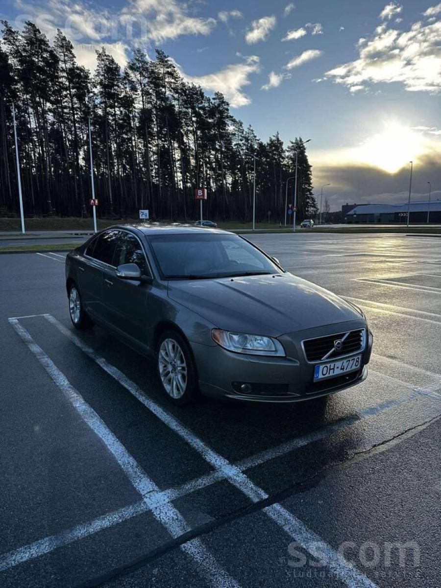 Brown Volvo S80 2006 in Riga, with an engine capacity of 2.40 L and mileage of 357 thousand km for 2999 €, photo 2 on AUTOMOTO.COM.LV