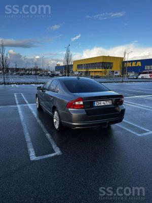 Brown Volvo S80 2006 in Riga, with an engine capacity of 2.40 L and mileage of 357 thousand km for 2999 €, photo 4 on AUTOMOTO.COM.LV