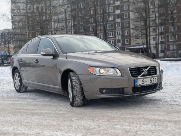 Brūns Volvo S80 2006 Rīga, ar dzinēja tilpumu 2.40 L un nobraukumu 360 tūkst. km par 2900 €, foto 2 vietnē AUTOMOTO.COM.LV