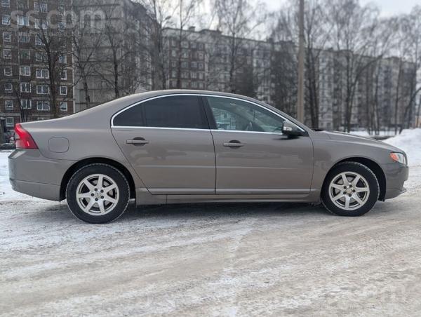 Brūns Volvo S80 2006 Rīga, ar dzinēja tilpumu 2.40 L un nobraukumu 360 tūkst. km par 2900 €, foto 3 vietnē AUTOMOTO.COM.LV