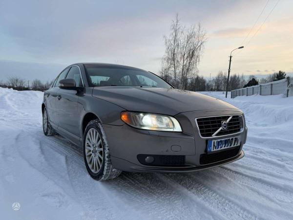 Brūns Volvo S80 2006 Šauļi, ar dzinēja tilpumu 2.40 L un nobraukumu 406 tūkst. km par 3350 €, foto 4 vietnē AUTOMOTO.COM.LV