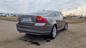 Brown Volvo S80 2006 in Vilnius, with an engine capacity of 2.40 L and mileage of 263 thousand km for 2500 €, photo 2 on AUTOMOTO.COM.LV