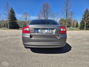 Brūns Volvo S80 2006 Kupiškis, ar dzinēja tilpumu 2.40 L un nobraukumu 400 tūkst. km par 2900 €, foto 4 vietnē AUTOMOTO.COM.LV