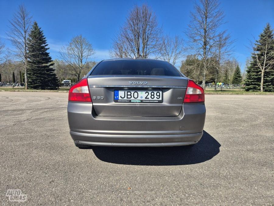 Brūns Volvo S80 2006 Kupiškis, ar dzinēja tilpumu 2.40 L un nobraukumu 400 tūkst. km par 2900 €, foto 4 vietnē AUTOMOTO.COM.LV