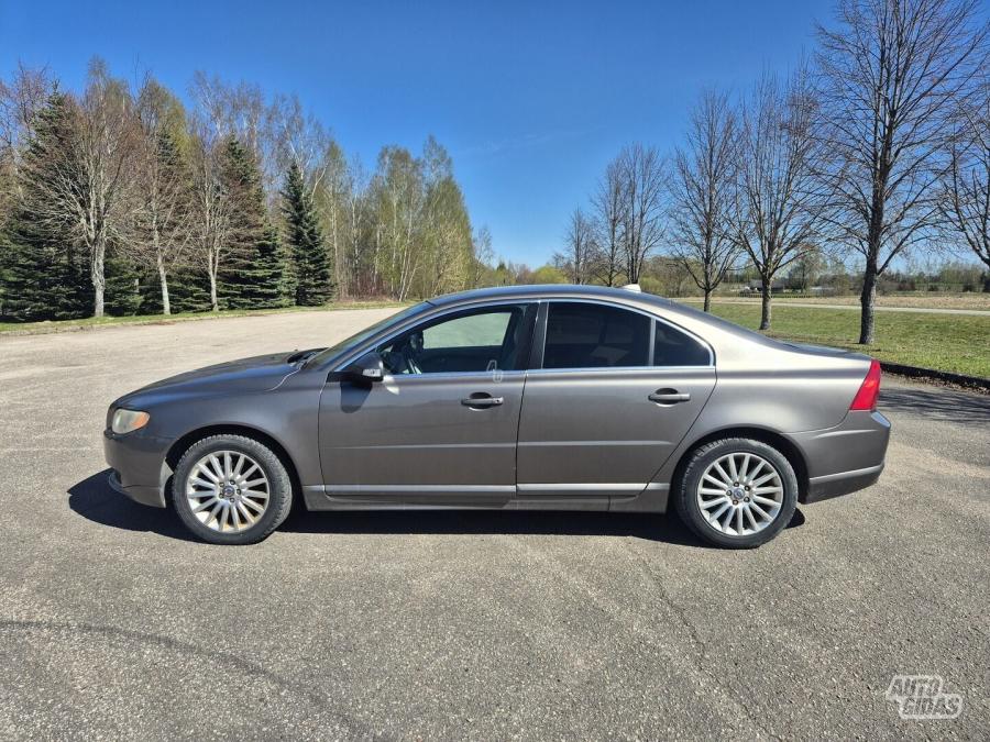 Brūns Volvo S80 2006 Kupiškis, ar dzinēja tilpumu 2.40 L un nobraukumu 400 tūkst. km par 2900 €, foto 9 vietnē AUTOMOTO.COM.LV