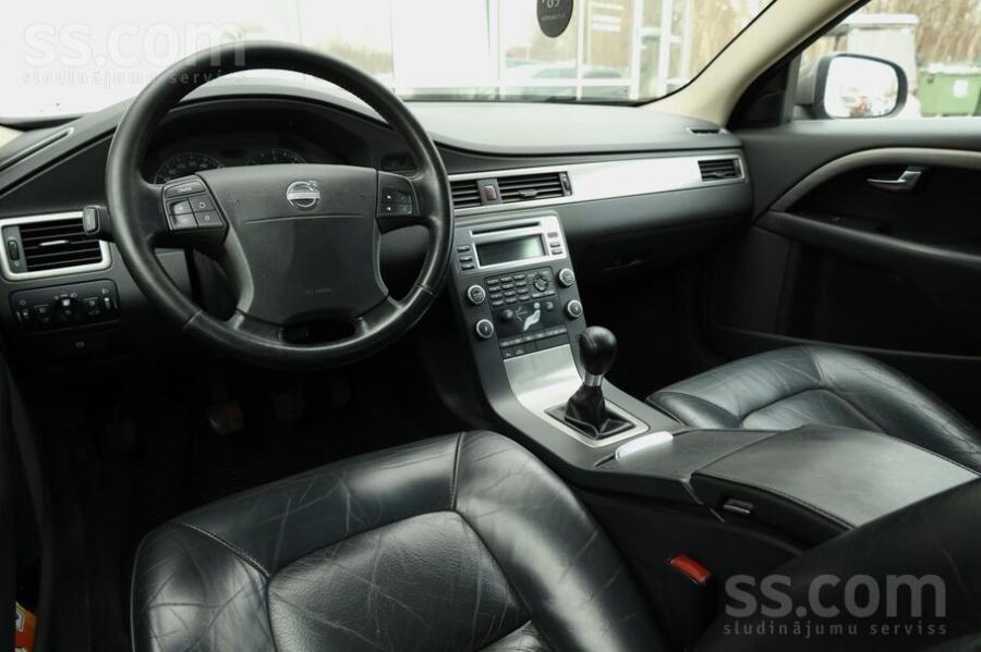 Brown Volvo S80 2006 in Riga, with an engine capacity of 2.40 L and mileage of 0 thousand km for 2995 €, photo 9 on AUTOMOTO.COM.LV