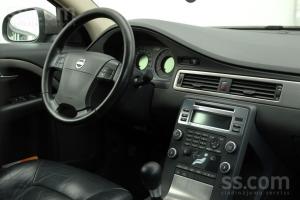 Brown Volvo S80 2006 in Riga, with an engine capacity of 2.40 L and mileage of 0 thousand km for 2995 €, photo 12 on AUTOMOTO.COM.LV