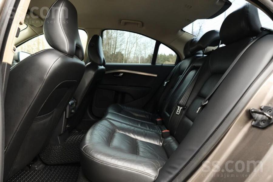 Brown Volvo S80 2006 in Riga, with an engine capacity of 2.40 L and mileage of 0 thousand km for 2995 €, photo 14 on AUTOMOTO.COM.LV