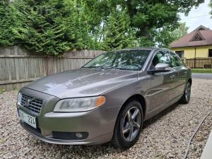 Brūns Volvo S80 2006 Rīga, ar dzinēja tilpumu 2.50 L un nobraukumu 481 tūkst. km par 2680 €, foto  vietnē AUTOMOTO.COM.LV