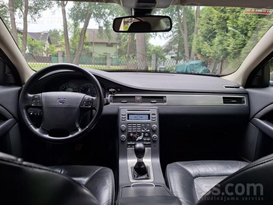 Brūns Volvo S80 2006 Rīga, ar dzinēja tilpumu 2.50 L un nobraukumu 481 tūkst. km par 2680 €, foto 8 vietnē AUTOMOTO.COM.LV