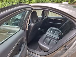 Brūns Volvo S80 2006 Rīga, ar dzinēja tilpumu 2.50 L un nobraukumu 481 tūkst. km par 2680 €, foto 9 vietnē AUTOMOTO.COM.LV