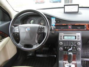 Brown Volvo S80 2006 in Riga, with an engine capacity of 2.40 L and mileage of 0 thousand km for 4250 €, photo 15 on AUTOMOTO.COM.LV