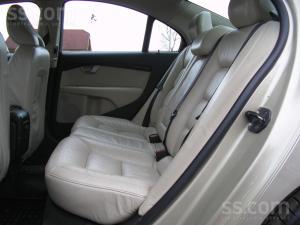 Brown Volvo S80 2006 in Riga, with an engine capacity of 2.40 L and mileage of 0 thousand km for 4250 €, photo 22 on AUTOMOTO.COM.LV