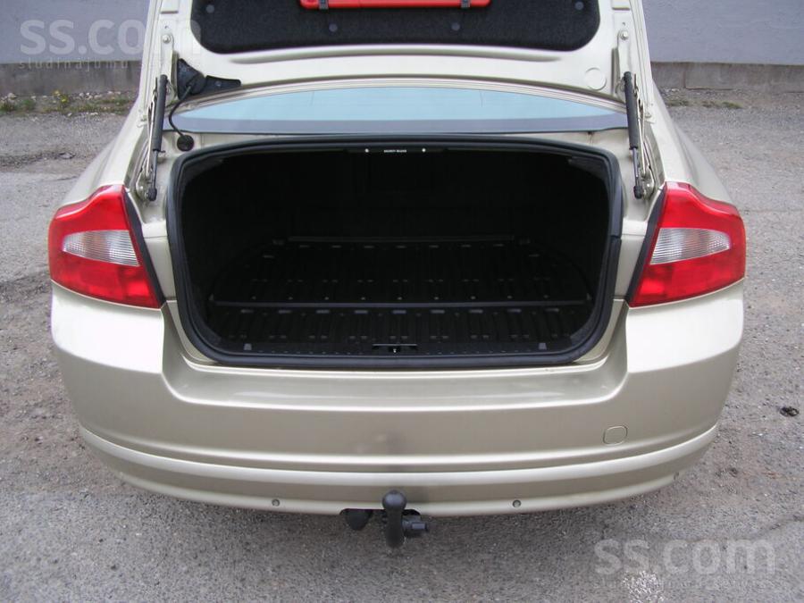 Brown Volvo S80 2006 in Riga, with an engine capacity of 2.40 L and mileage of 0 thousand km for 4250 €, photo 23 on AUTOMOTO.COM.LV