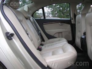 Brown Volvo S80 2006 in Riga, with an engine capacity of 2.40 L and mileage of 0 thousand km for 4250 €, photo 24 on AUTOMOTO.COM.LV