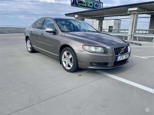 Brown Volvo S80 2006 in Vilnius, with an engine capacity of 2.40 L and mileage of 345 thousand km for 2000 €, photo 4 on AUTOMOTO.COM.LV