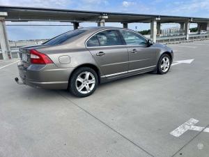 Brown Volvo S80 2006 in Vilnius, with an engine capacity of 2.40 L and mileage of 345 thousand km for 2000 €, photo 6 on AUTOMOTO.COM.LV