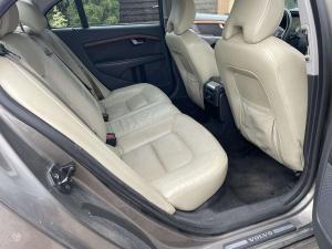 Brown Volvo S80 2006 in Vilnius, with an engine capacity of 2.40 L and mileage of 345 thousand km for 2000 €, photo 16 on AUTOMOTO.COM.LV