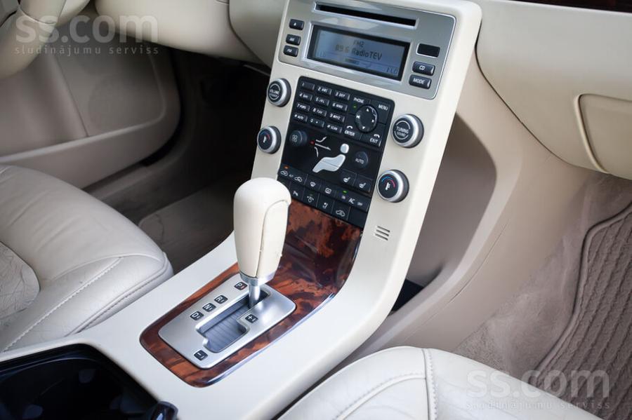 Brūns Volvo S80 2006 Tukums, ar dzinēja tilpumu 2.40 L un nobraukumu 0 tūkst. km par 3550 €, foto 21 vietnē AUTOMOTO.COM.LV
