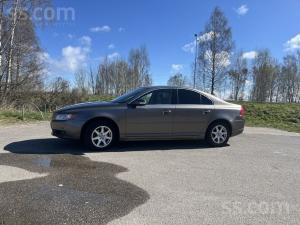 Brown Volvo S80 2006 in Riga, with an engine capacity of 2.40 L and mileage of 411 thousand km for 3800 €, photo 4 on AUTOMOTO.COM.LV