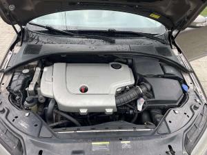 Brown Volvo S80 2006 in Vilnius, with an engine capacity of 2.40 L and mileage of 345 thousand km for 2200 €, photo 16 on AUTOMOTO.COM.LV