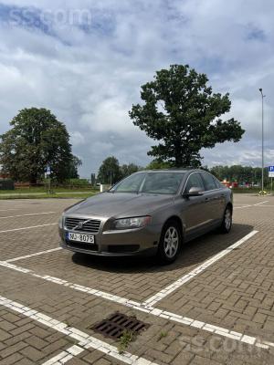 Brūns Volvo S80 2006 Rīga, ar dzinēja tilpumu 2.40 L un nobraukumu 377 tūkst. km par 3490 €, foto  vietnē AUTOMOTO.COM.LV