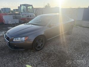 Brown Volvo S80 2006 in Jelgava, with an engine capacity of 2.40 L and mileage of 305 thousand km for 4100 €, photo 3 on AUTOMOTO.COM.LV