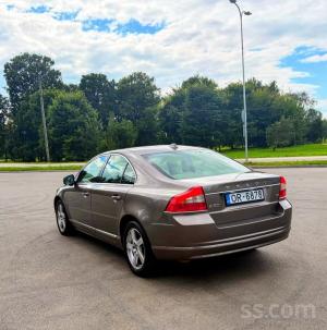 Brūns Volvo S80 2006 Rīga, ar dzinēja tilpumu 2.40 L un nobraukumu 345 tūkst. km par 4000 €, foto 5 vietnē AUTOMOTO.COM.LV