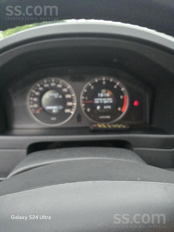 Brūns Volvo S80 2006 Liepāja, ar dzinēja tilpumu 2.40 L un nobraukumu 249 tūkst. km par 3500 €, foto 10 vietnē AUTOMOTO.COM.LV
