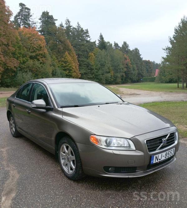 Brown Volvo S80 2006 in Tukums, with an engine capacity of 3.20 L and mileage of 350 thousand km for 2900 €, photo 3 on AUTOMOTO.COM.LV