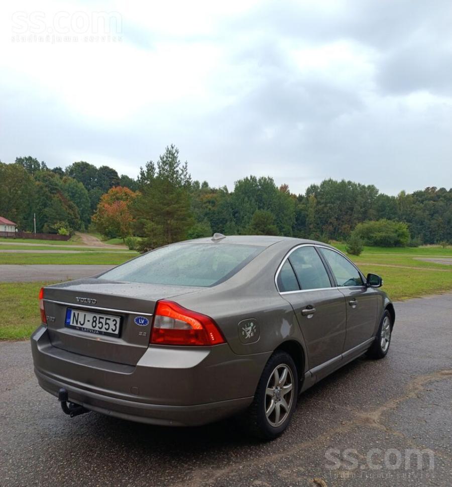 Brown Volvo S80 2006 in Tukums, with an engine capacity of 3.20 L and mileage of 350 thousand km for 2900 €, photo 4 on AUTOMOTO.COM.LV