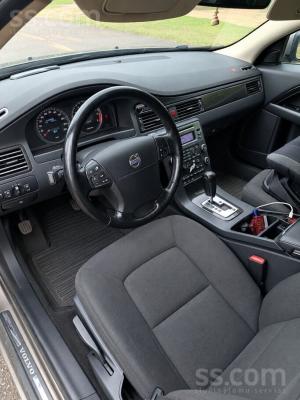Brown Volvo S80 2006 in Tukums, with an engine capacity of 3.20 L and mileage of 350 thousand km for 2900 €, photo 8 on AUTOMOTO.COM.LV