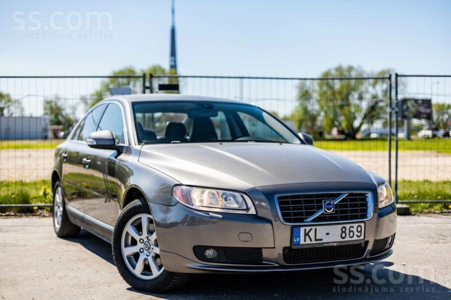 Brown Volvo S80 2007 in Riga, with an engine capacity of 2.40 L and mileage of 334 thousand km for 2300 €, photo 2 on AUTOMOTO.COM.LV