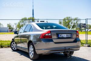 Brown Volvo S80 2007 in Riga, with an engine capacity of 2.40 L and mileage of 334 thousand km for 2300 €, photo 7 on AUTOMOTO.COM.LV