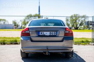 Brown Volvo S80 2007 in Riga, with an engine capacity of 2.40 L and mileage of 334 thousand km for 2300 €, photo 8 on AUTOMOTO.COM.LV