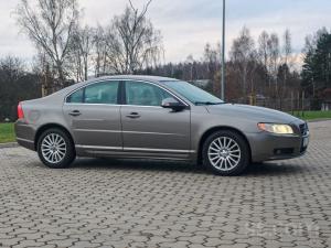 Brown Volvo S80 2007 in Riga, with an engine capacity of 2.40 L and mileage of 370 thousand km for 3980 €, photo 3 on AUTOMOTO.COM.LV