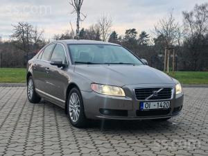 Brown Volvo S80 2007 in Riga, with an engine capacity of 2.40 L and mileage of 370 thousand km for 3980 €, photo 4 on AUTOMOTO.COM.LV