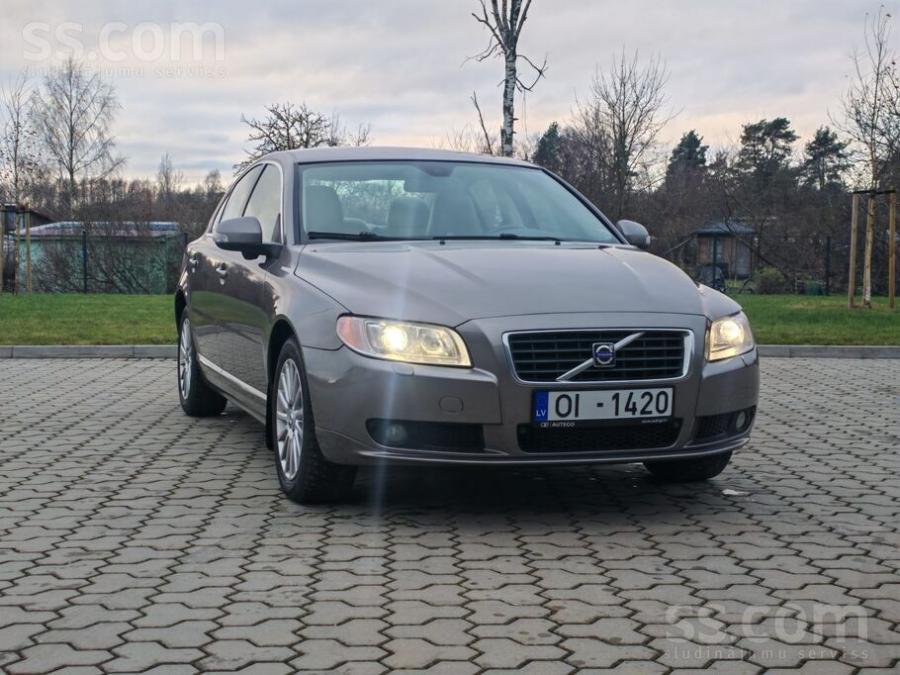 Brown Volvo S80 2007 in Riga, with an engine capacity of 2.40 L and mileage of 370 thousand km for 3980 €, photo 5 on AUTOMOTO.COM.LV