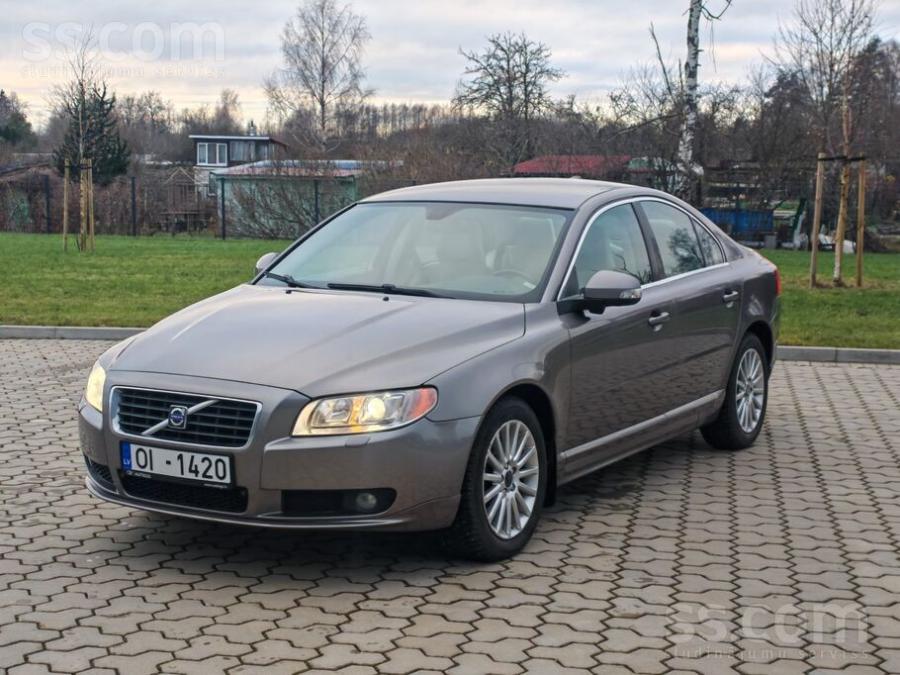 Brown Volvo S80 2007 in Riga, with an engine capacity of 2.40 L and mileage of 370 thousand km for 3980 €, photo 7 on AUTOMOTO.COM.LV