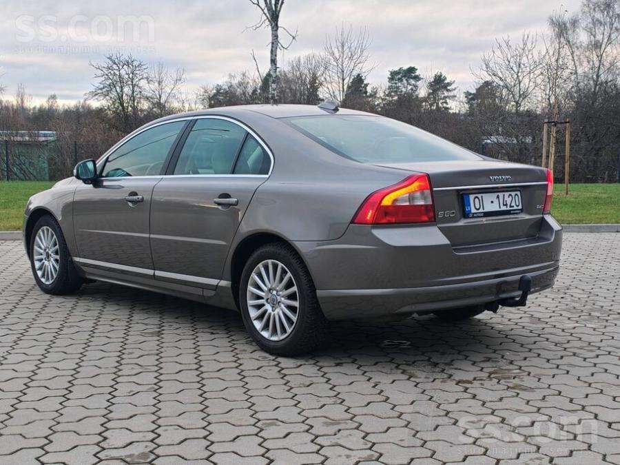 Brown Volvo S80 2007 in Riga, with an engine capacity of 2.40 L and mileage of 370 thousand km for 3980 €, photo 9 on AUTOMOTO.COM.LV