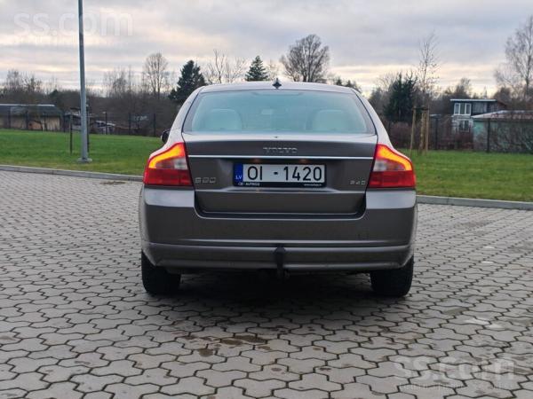 Brūns Volvo S80 2007 Rīga, ar dzinēja tilpumu 2.40 L un nobraukumu 370 tūkst. km par 3980 €, foto 10 vietnē AUTOMOTO.COM.LV